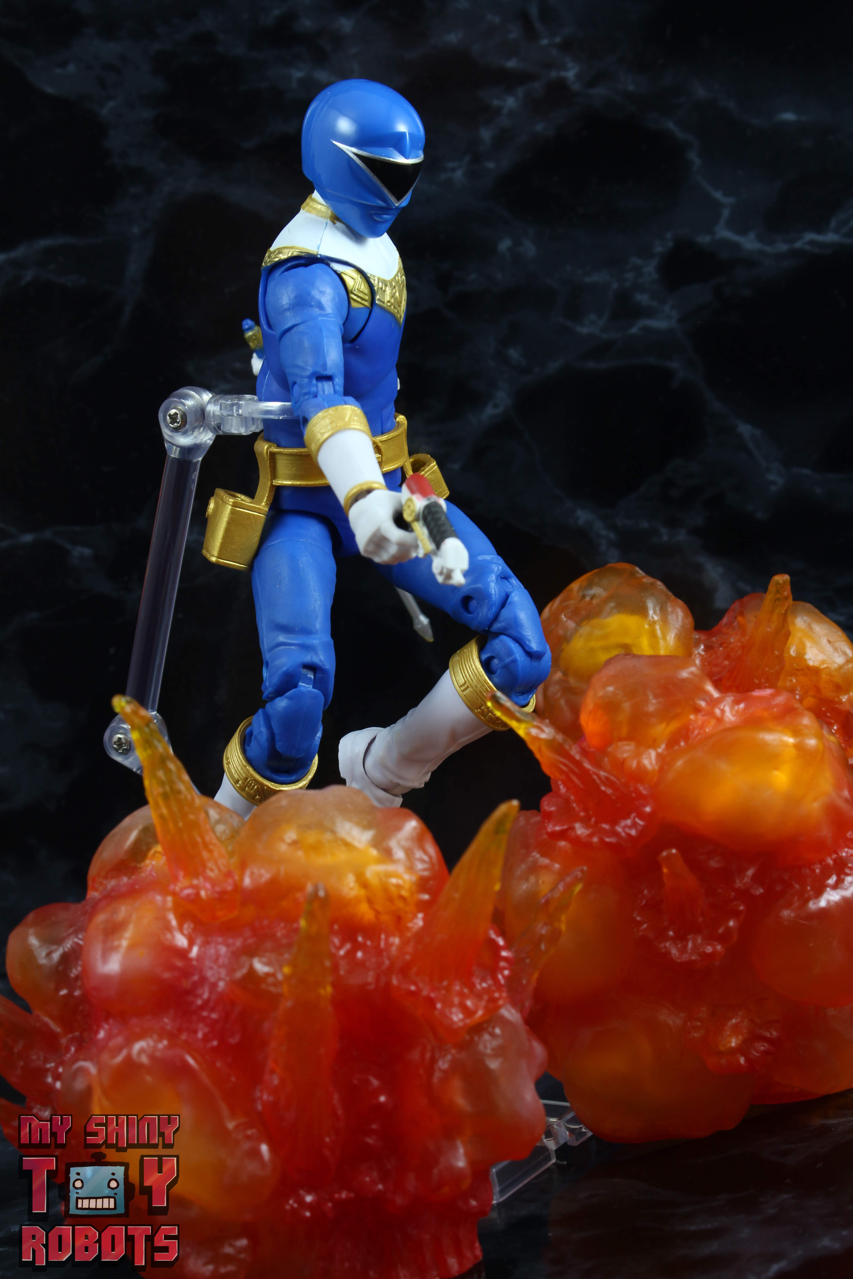 My Shiny Toy Robots: Toybox REVIEW: Power Rangers Lightning Collection ...