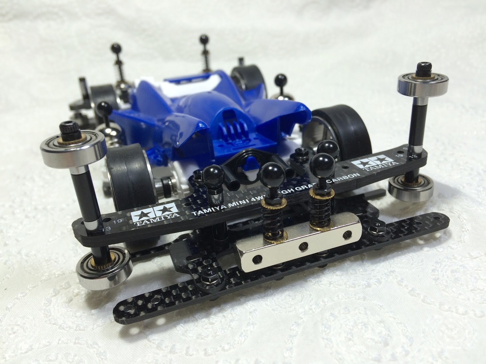 MARU Toys: STRATO VECTOR MINI 4WD