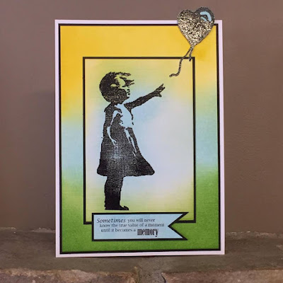 Marleen's Crafty Space: Bee Crafty - Hochanda samples - Banksy XL