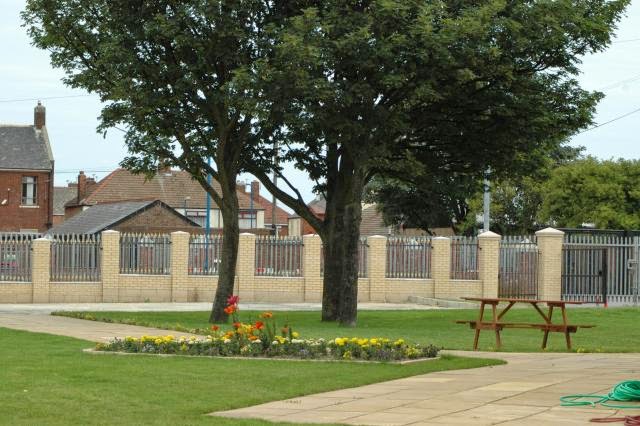 AHMADIYYA MOSQUE: Nasir Mosque - Hartlepool UK