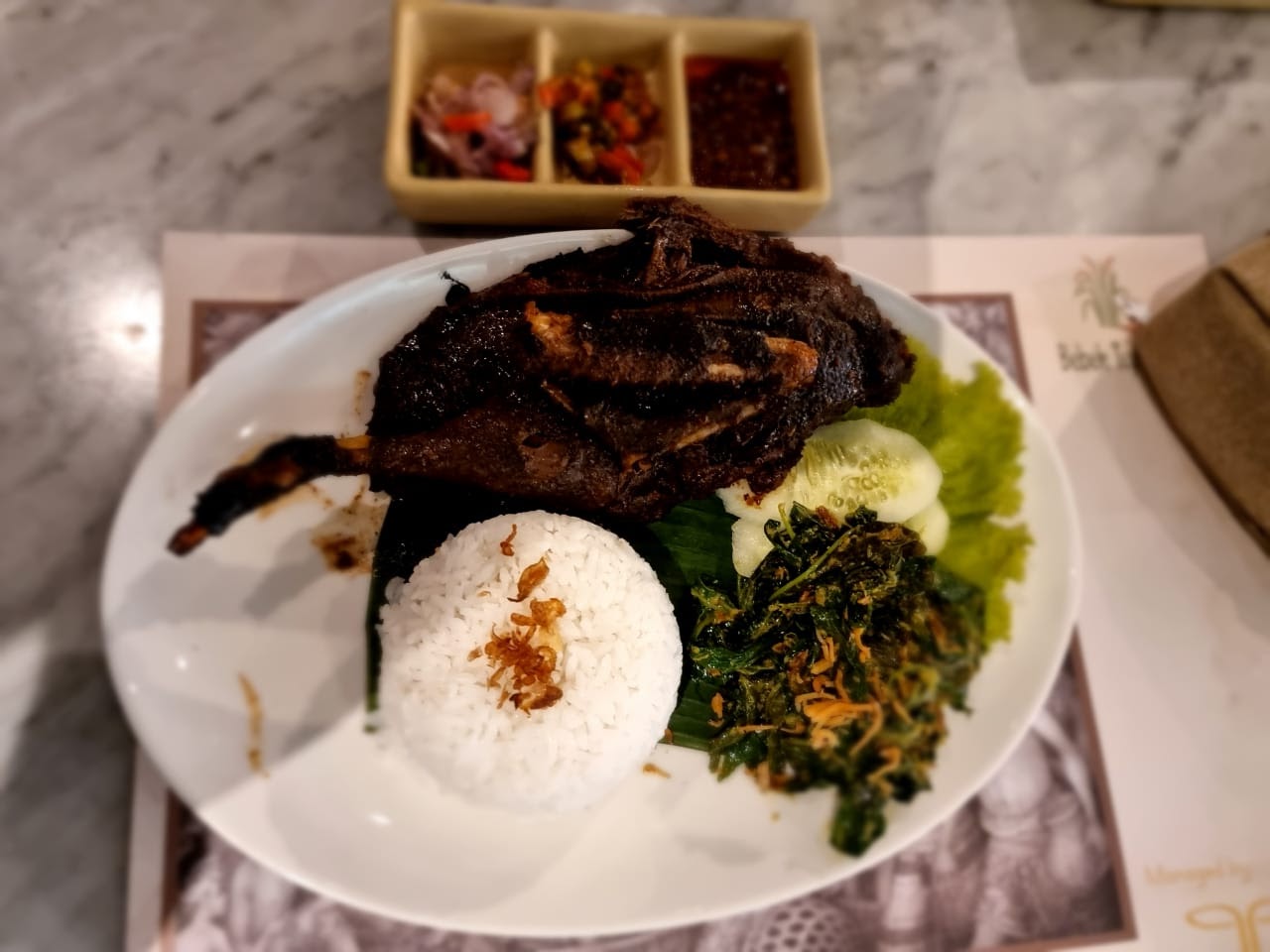 Pengalaman Makan di Restoran Bebek Tepi Sawah Saat Pandemi - Dian Restu ...