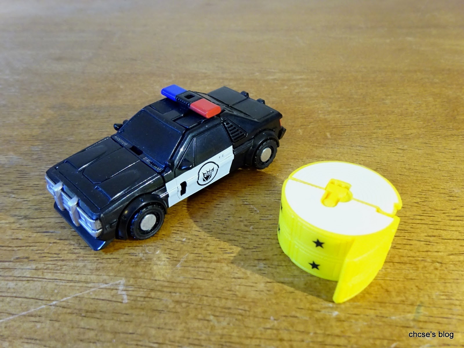 ChCse's blog: Toy Review: Transformers BotBots Greed Feed (Series 3)