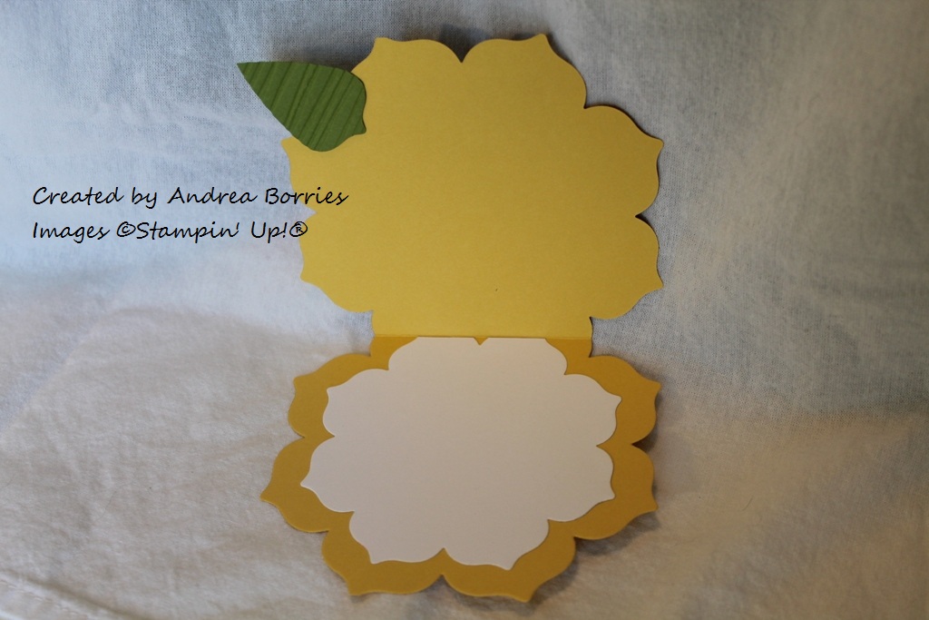 Snippets: Flower-shaped card