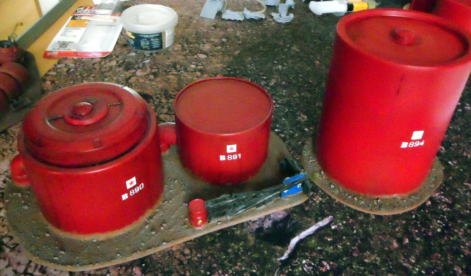 WeeMen: Terrain and Scenery - DIY Fuel Storage Tanks from CDROM Tower