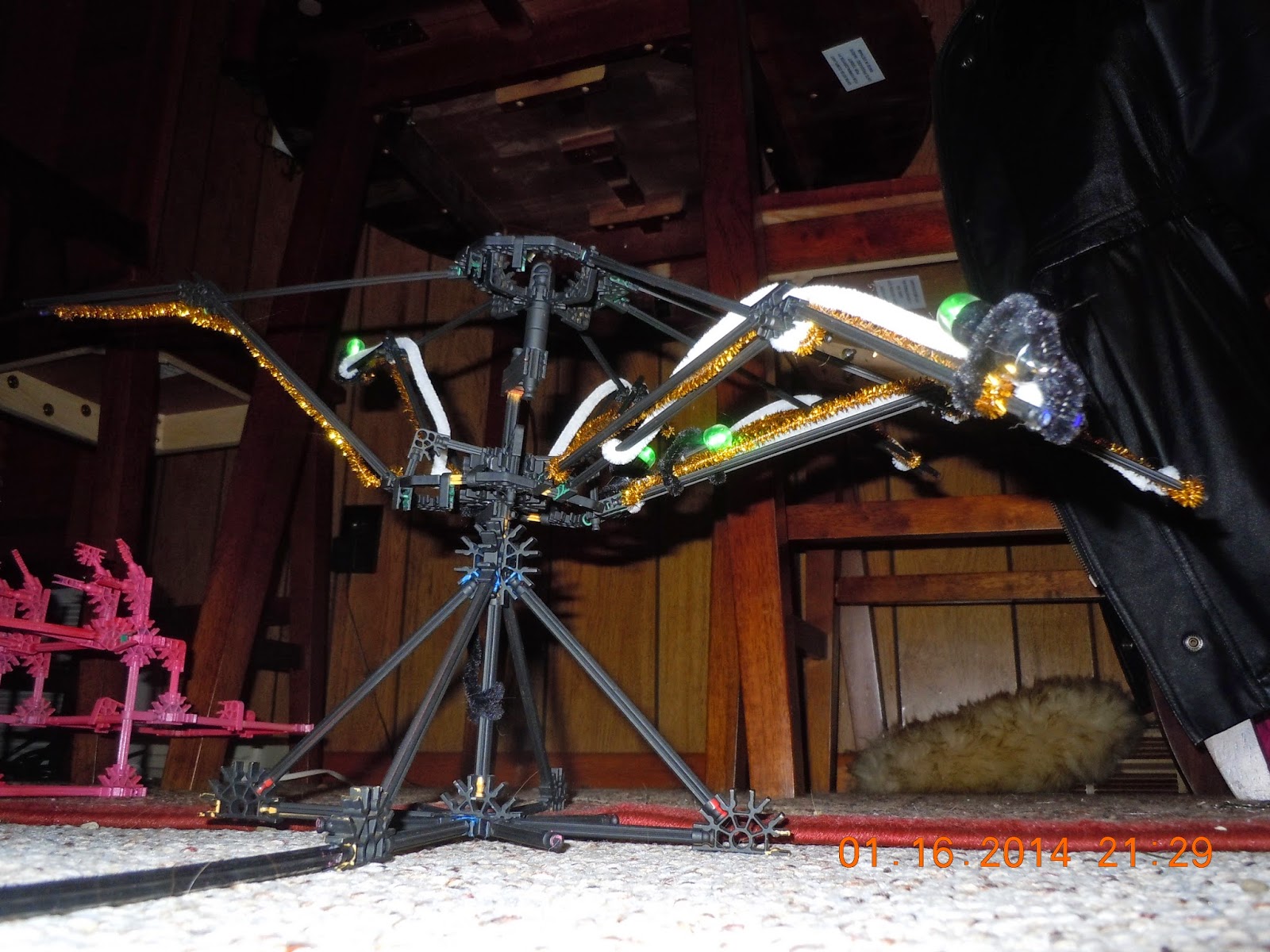 Shenandoah Shows knex carnival rides ™: The spider