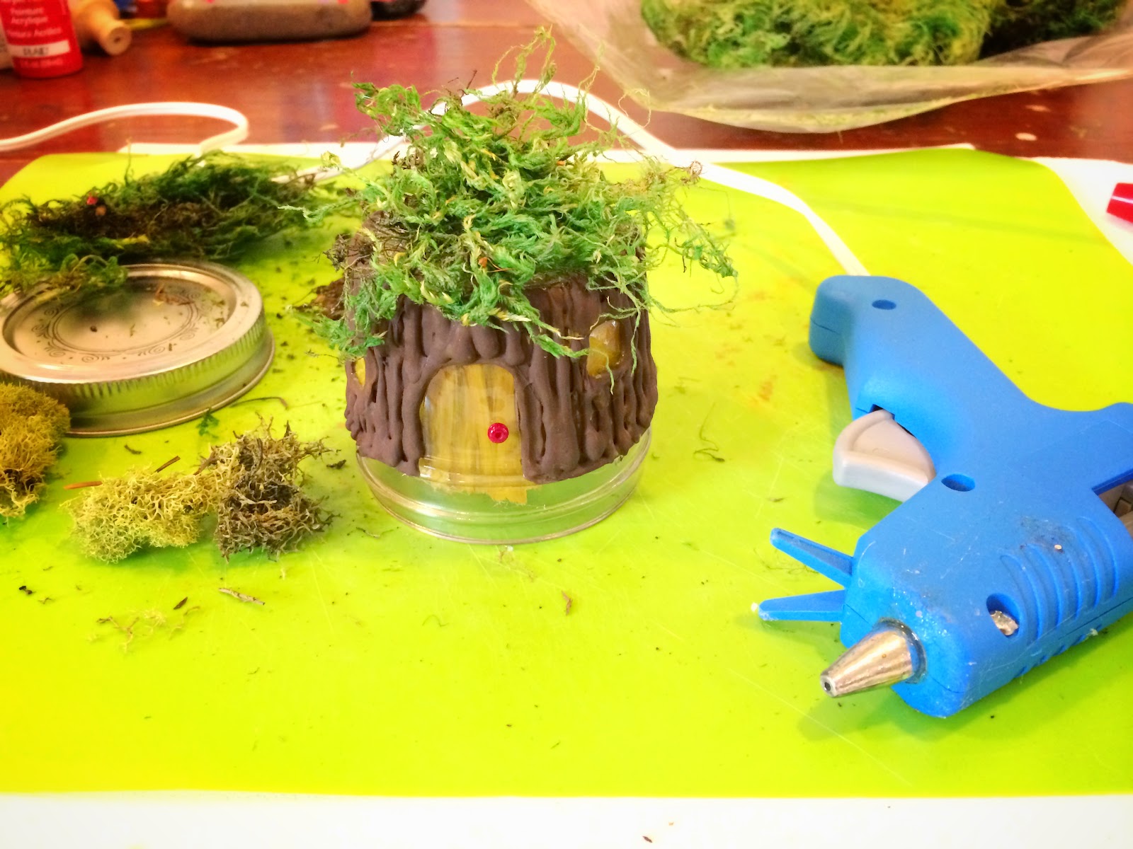 Our Beautifully Messy House : Jam Jar Fairy House / Jam Jar Gnome Home