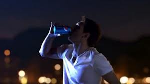 ::MARQUILLERÍA URBANA::: MESSI Y SU ESCÁNDALO CON COCA-COLA