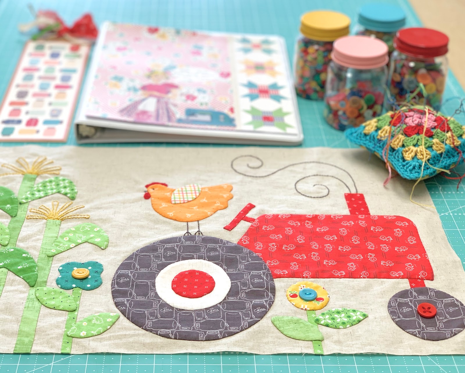 Bee In My Bonnet: Farm Sweet Farm Sew Along - Week Seven - Tractor and ...