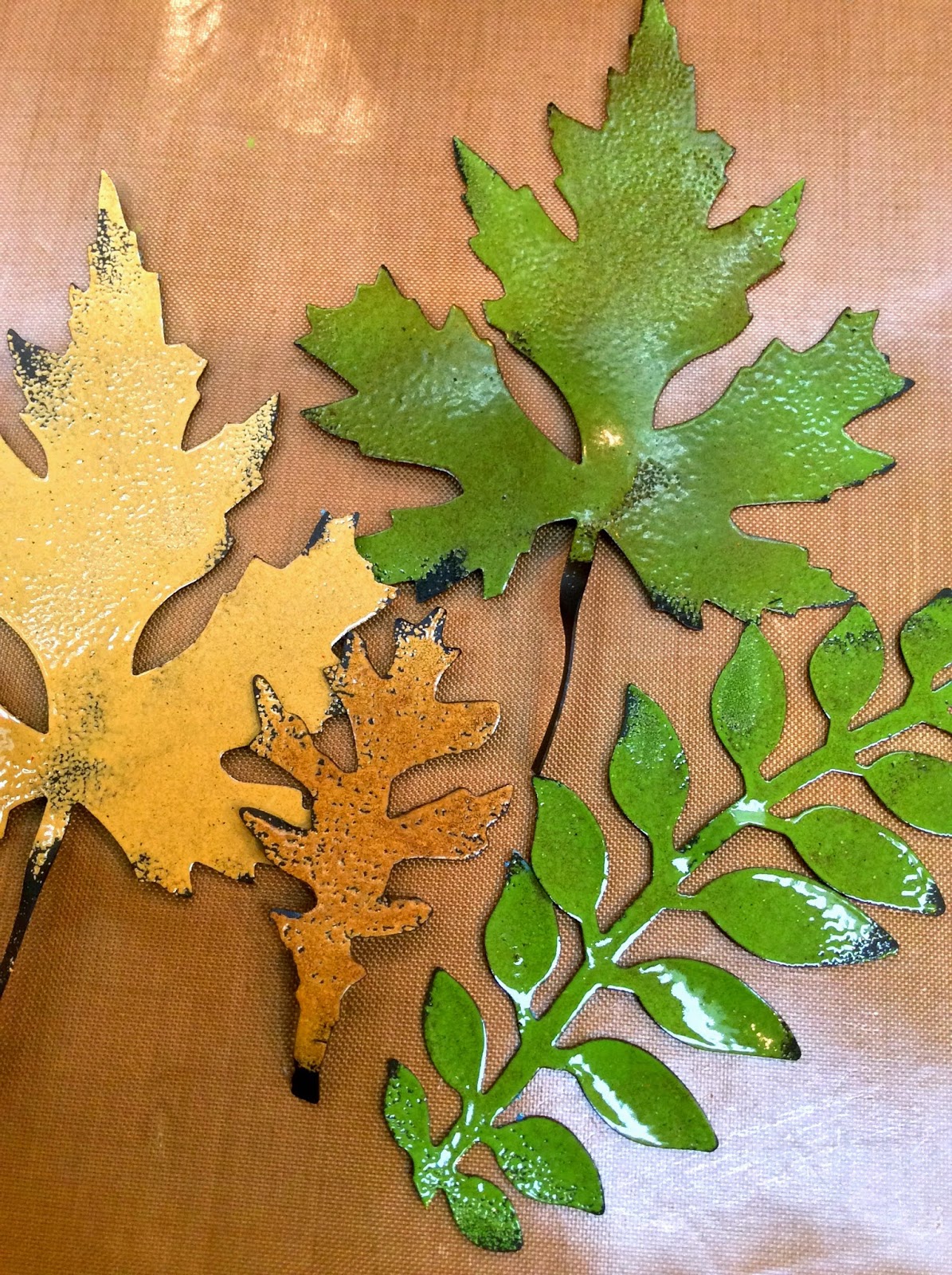 Studio 490: distress spray stain & string...