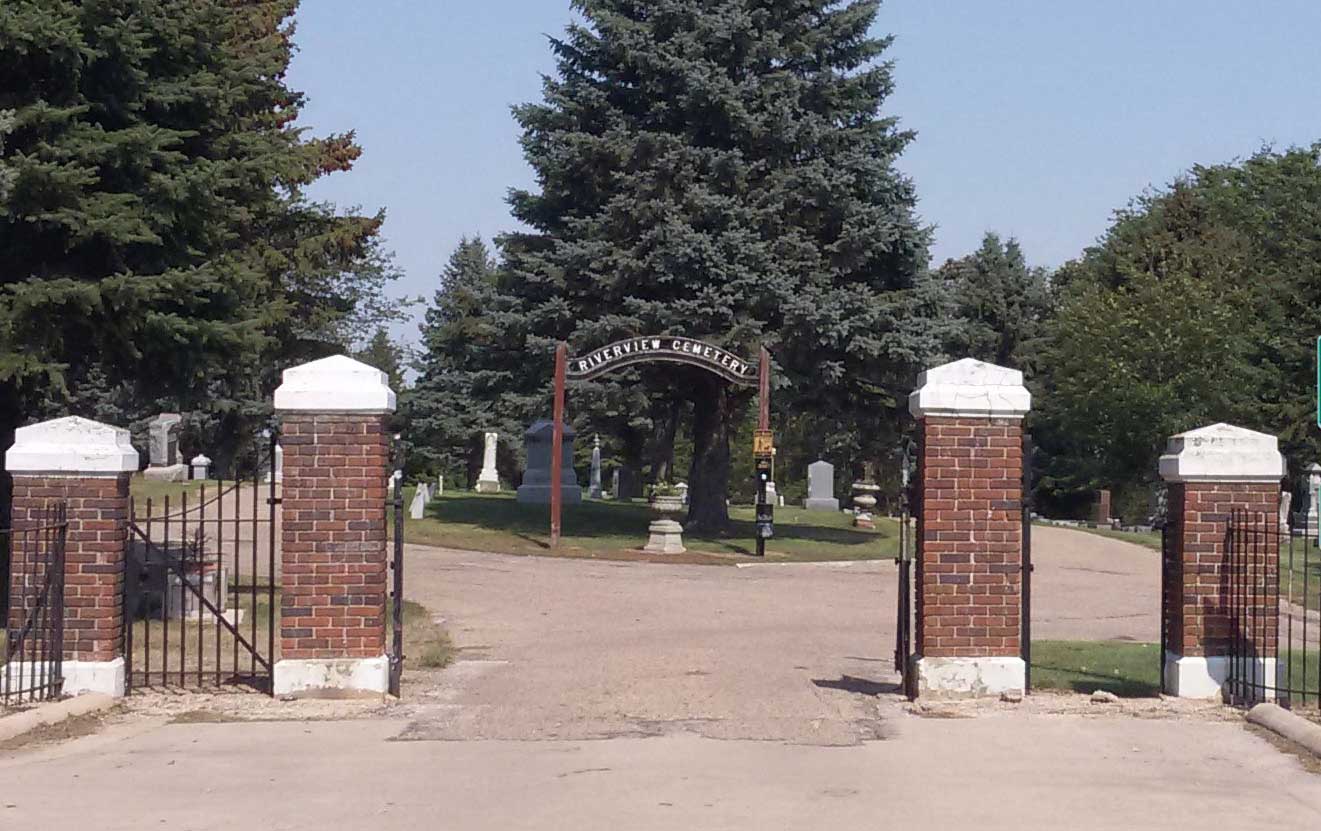 Kossuth County History Buff: RIVERVIEW CEMETERY