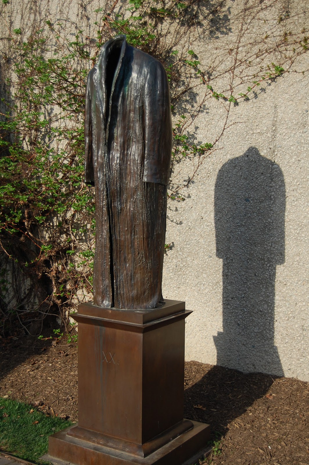 DC Art Attack: Hirshorn Sculpture Garden