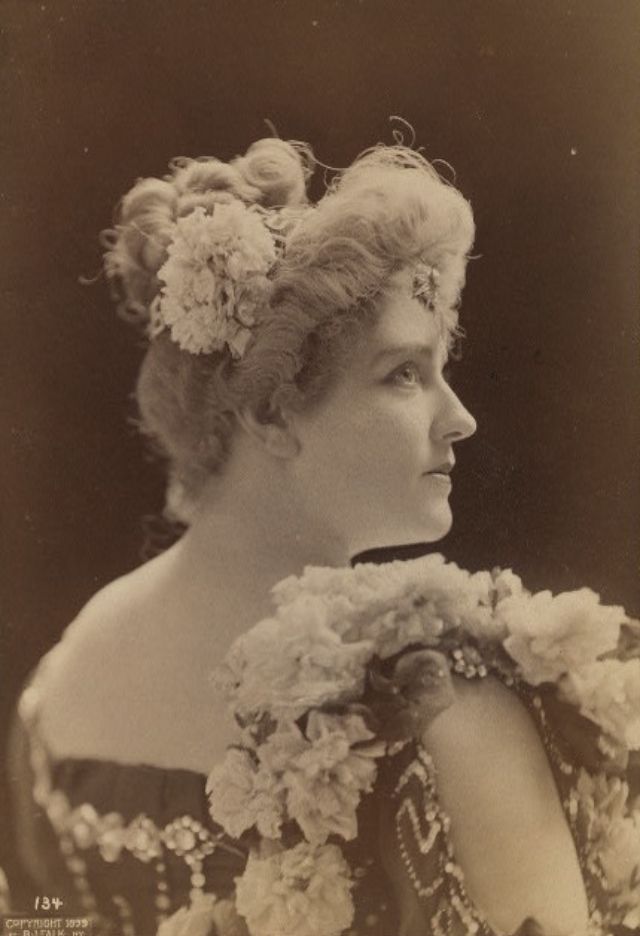 Lillian Russell: One of the Most Famous Actresses and Singers of the ...