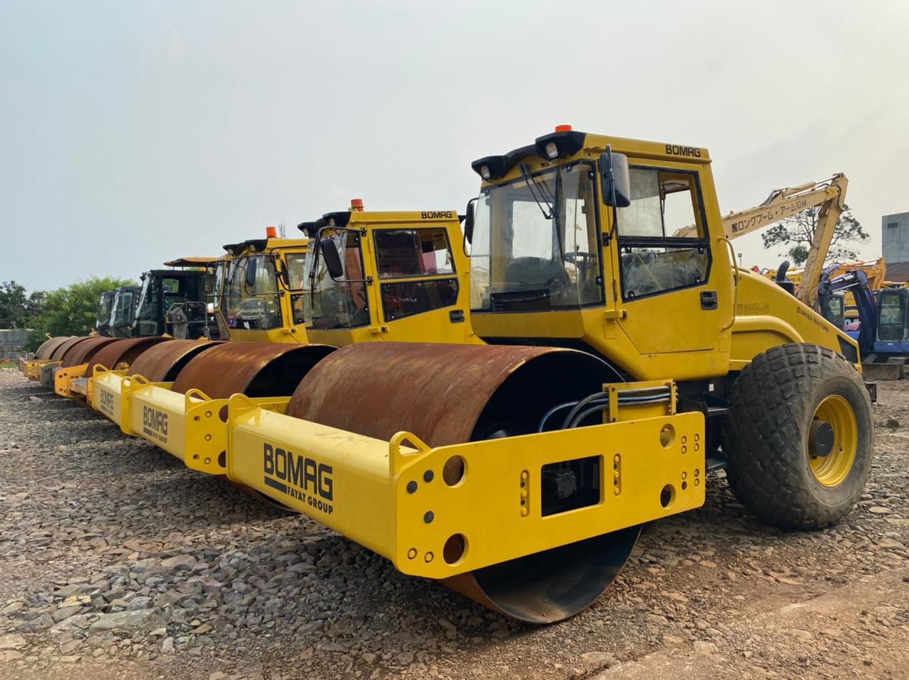 Pusat Jual Beli Alat Berat Bekas Terlengkap: Vibro Compactor Bomag ...