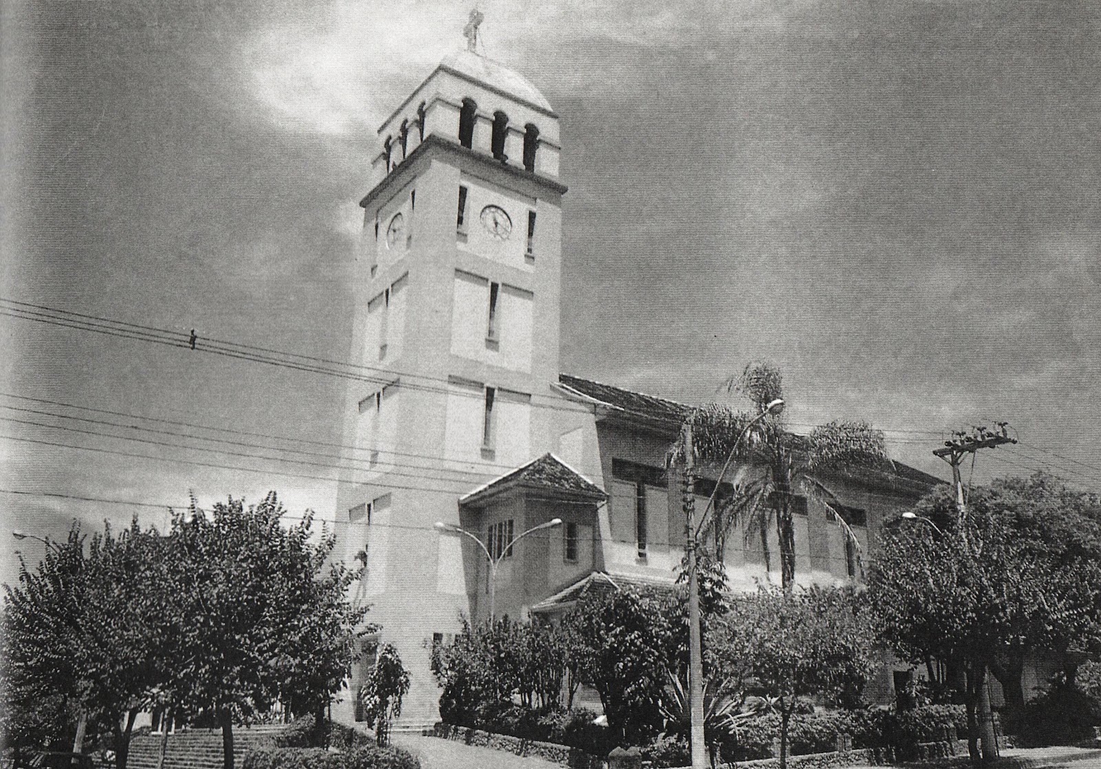 Museu Fotográfico de Divinópolis : Santuário de Santo Antônio
