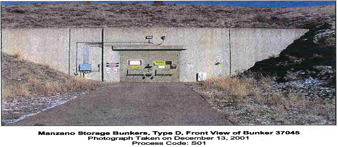 Camping Canadian: The Manzano Base