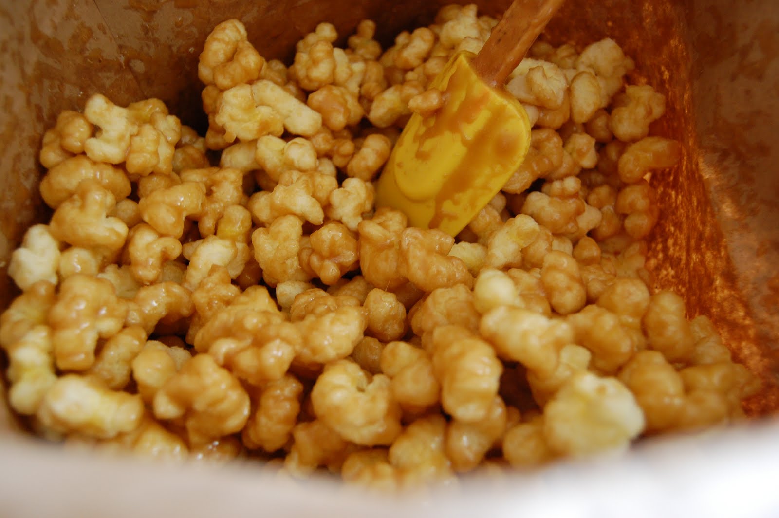 Food, Fun & Life: Caramel Corn Puffs