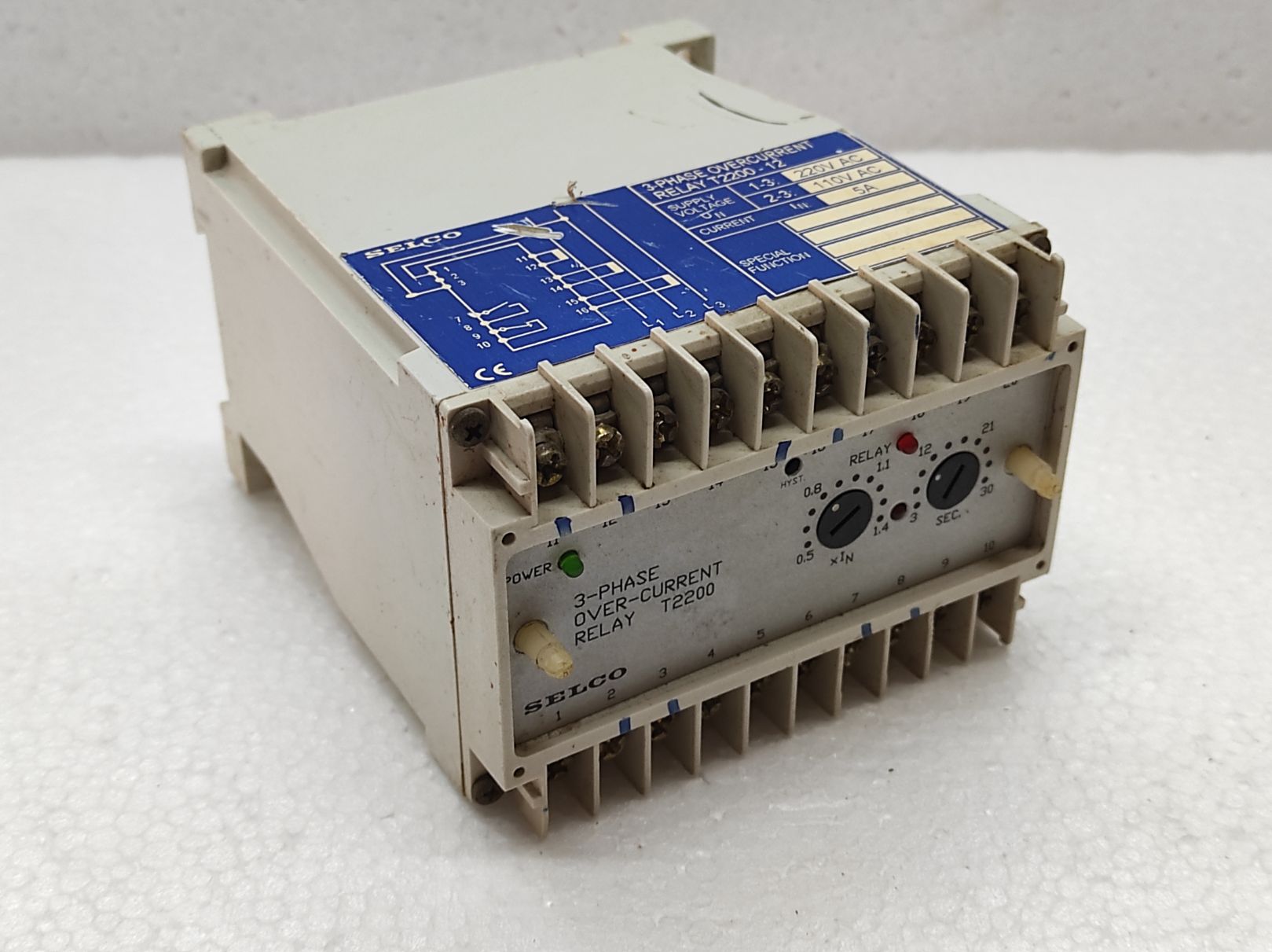 SELCO T2200-12 3-PHASE OVERCURRENT RELAY 220V AC