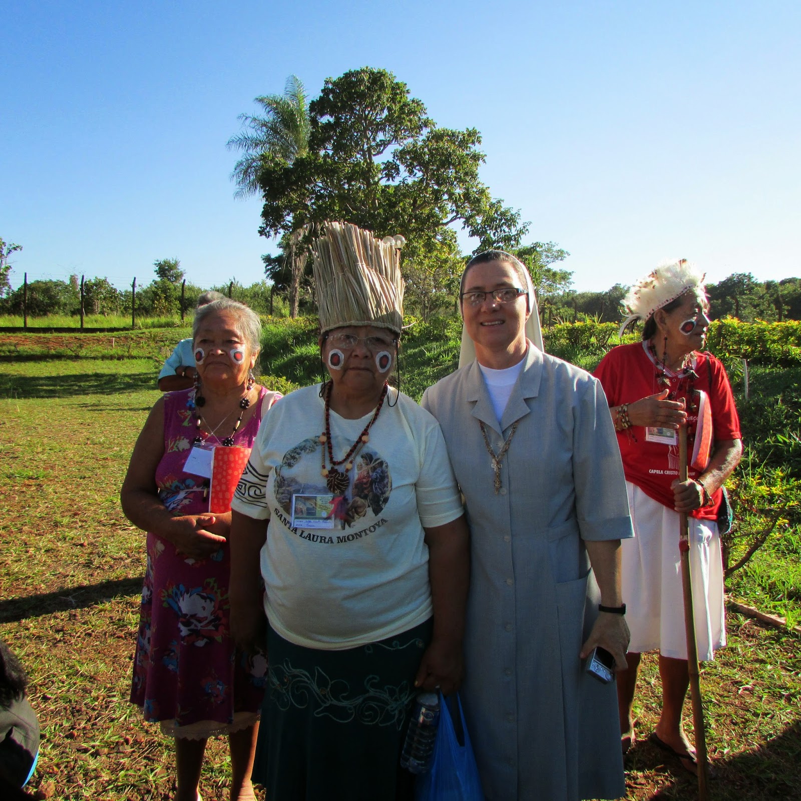 ENTREGARSE POR AMOR: 100 AÑOS DE COMPROMISO MISIONERO