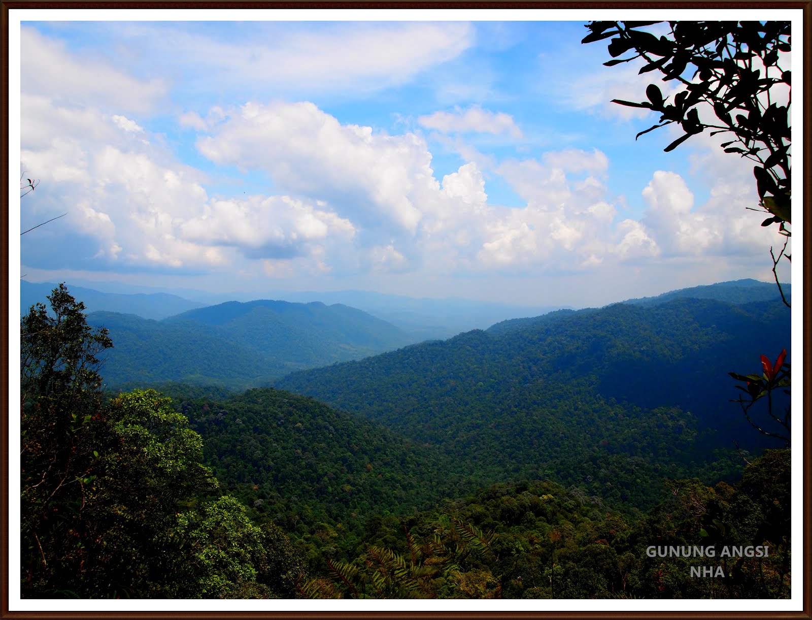 Story of My Life: Gunung Angsi yang ...