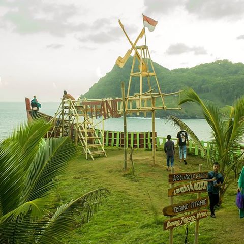 Pantai Watu Bale Wisata Kebumen - Tempat dan Objek Wisata Indonesia 💕