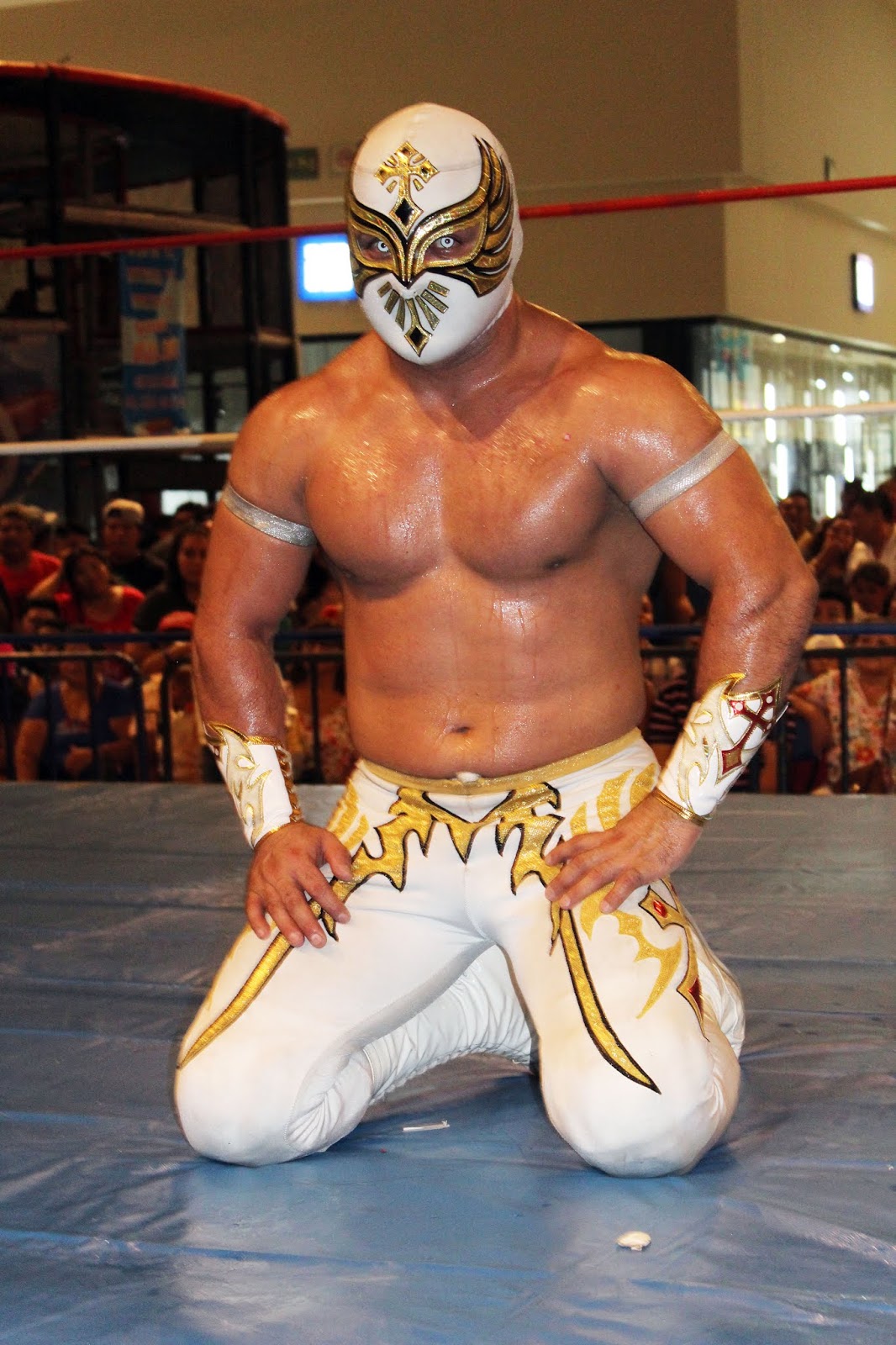ESTRELLAS DEL RING.: ¡Carístico, Emperador Azteca y Mascarita Sagrada ...