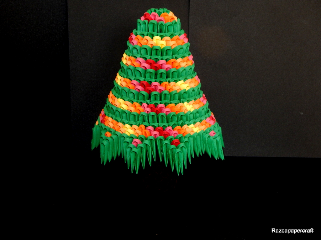 Razcapapercraft: 3D origami Christmas tree tutorial