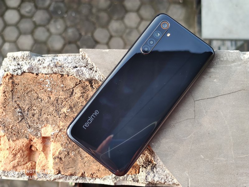 Review Realme Narzo, Layar Smooth dengan Performa Yahud - Laptophia