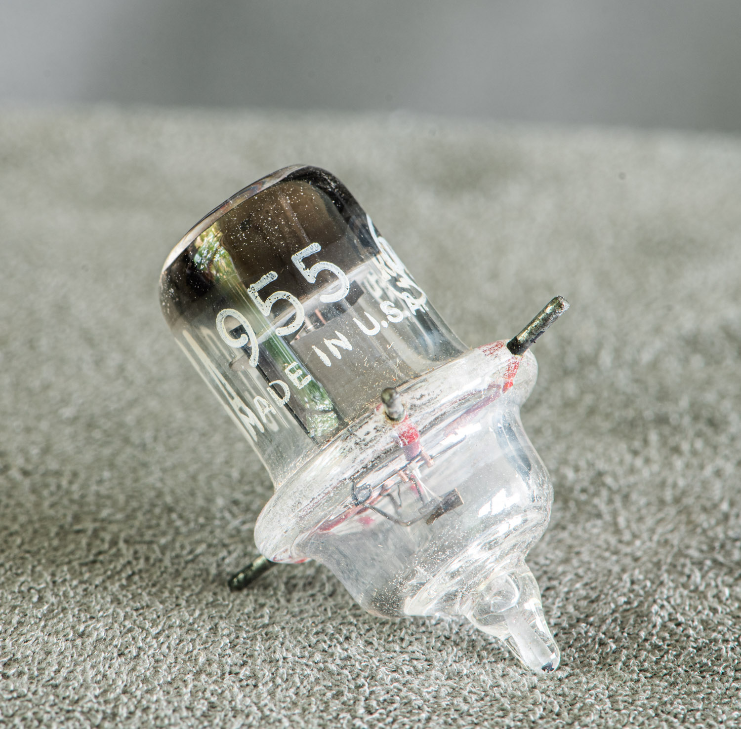 VinylSavor: Tube of the Month : The 955