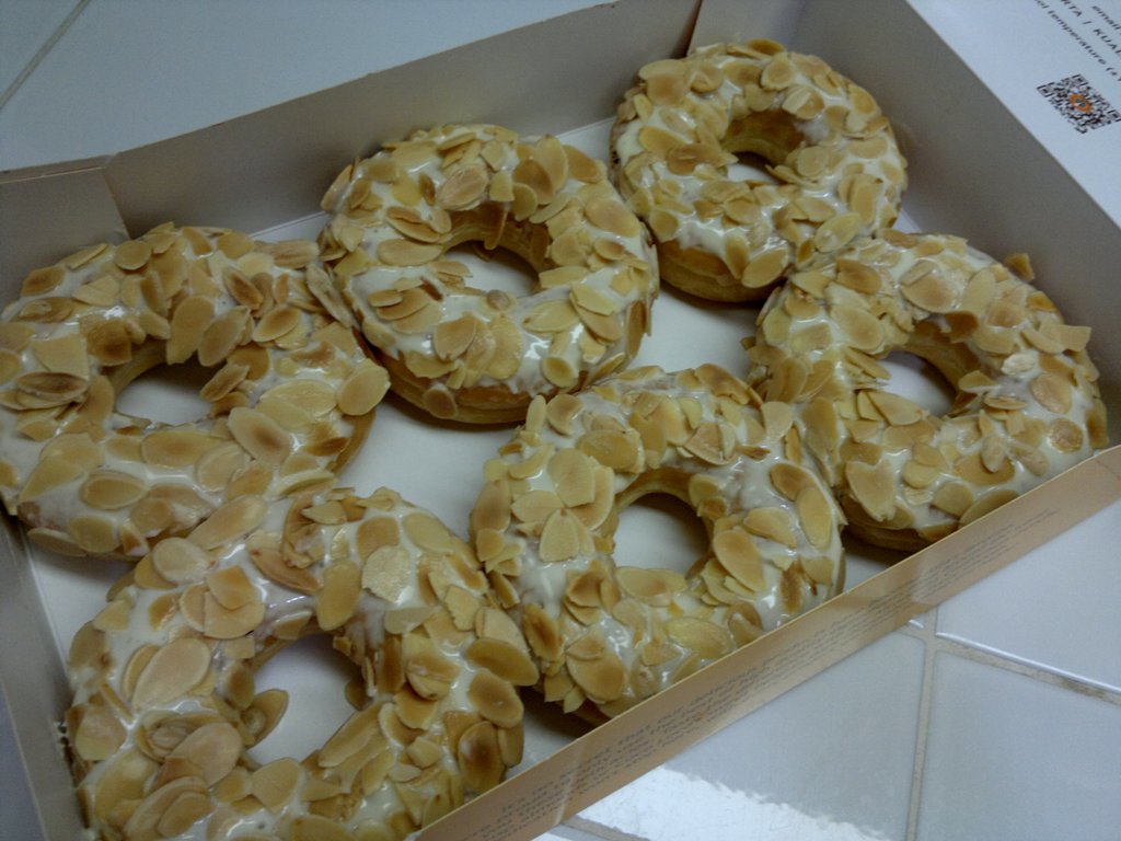 Pinay Foodie : J Co’s Alcapone Donut: A donut to remember