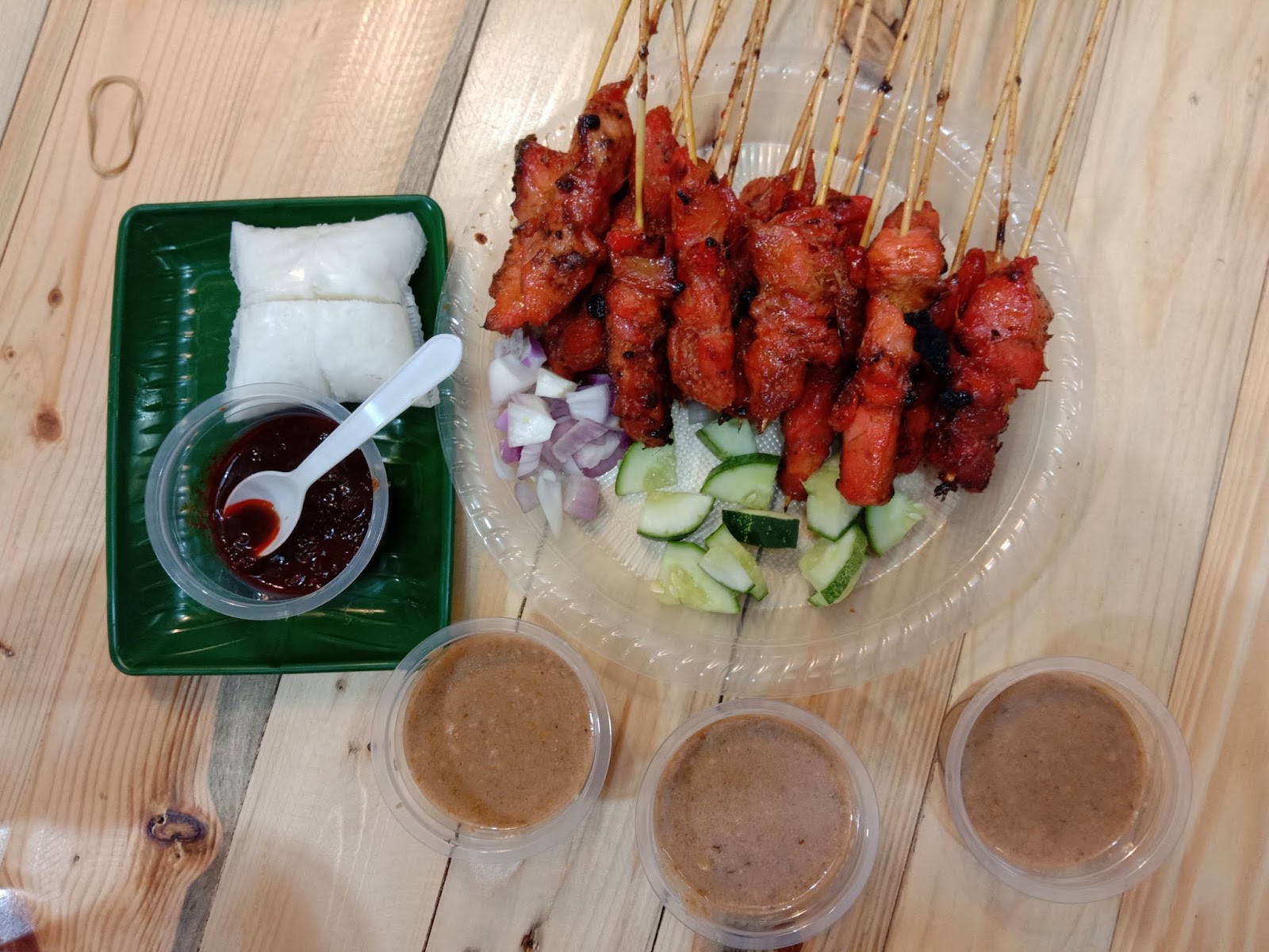 Sedap yer Satay Willy Kuala Terengganu ni, sama macam makan di Sg ...