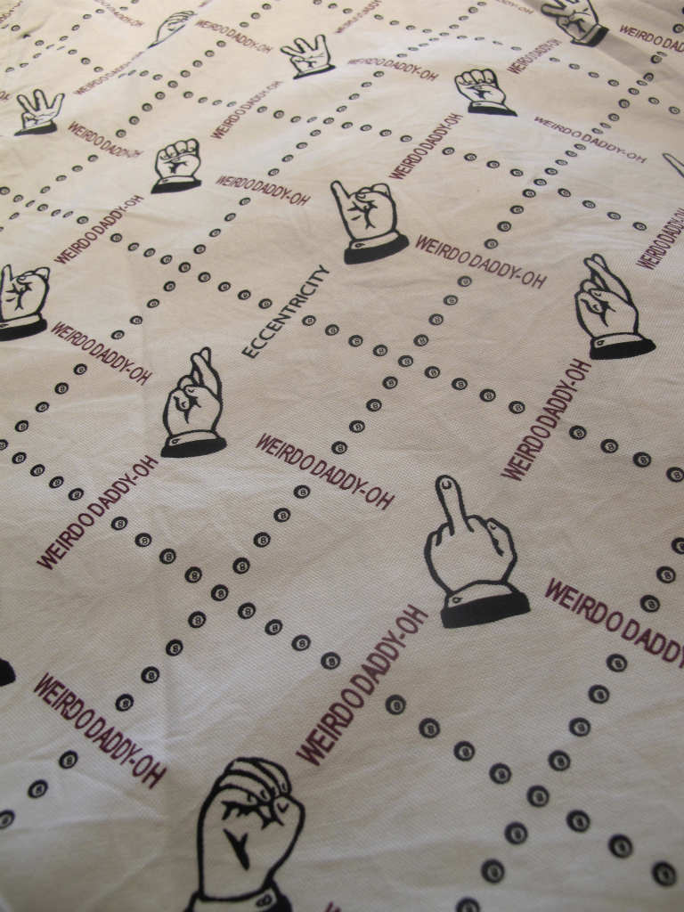 Emiliano: WEIRDO HAND SIGN STANDARD SH