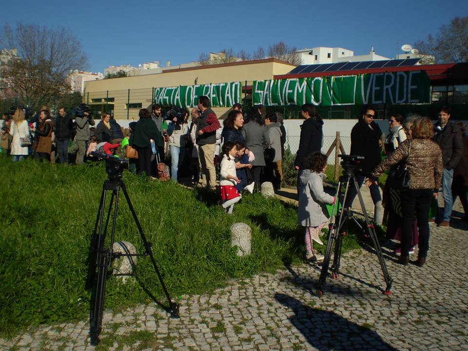 Os Verdes em Lisboa: Telheiras - "Basta de betão, salvem o quadradinho ...