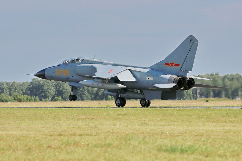 China Defense Blog: Photos of the day: PLAAF arrives at Aviadarts-2015