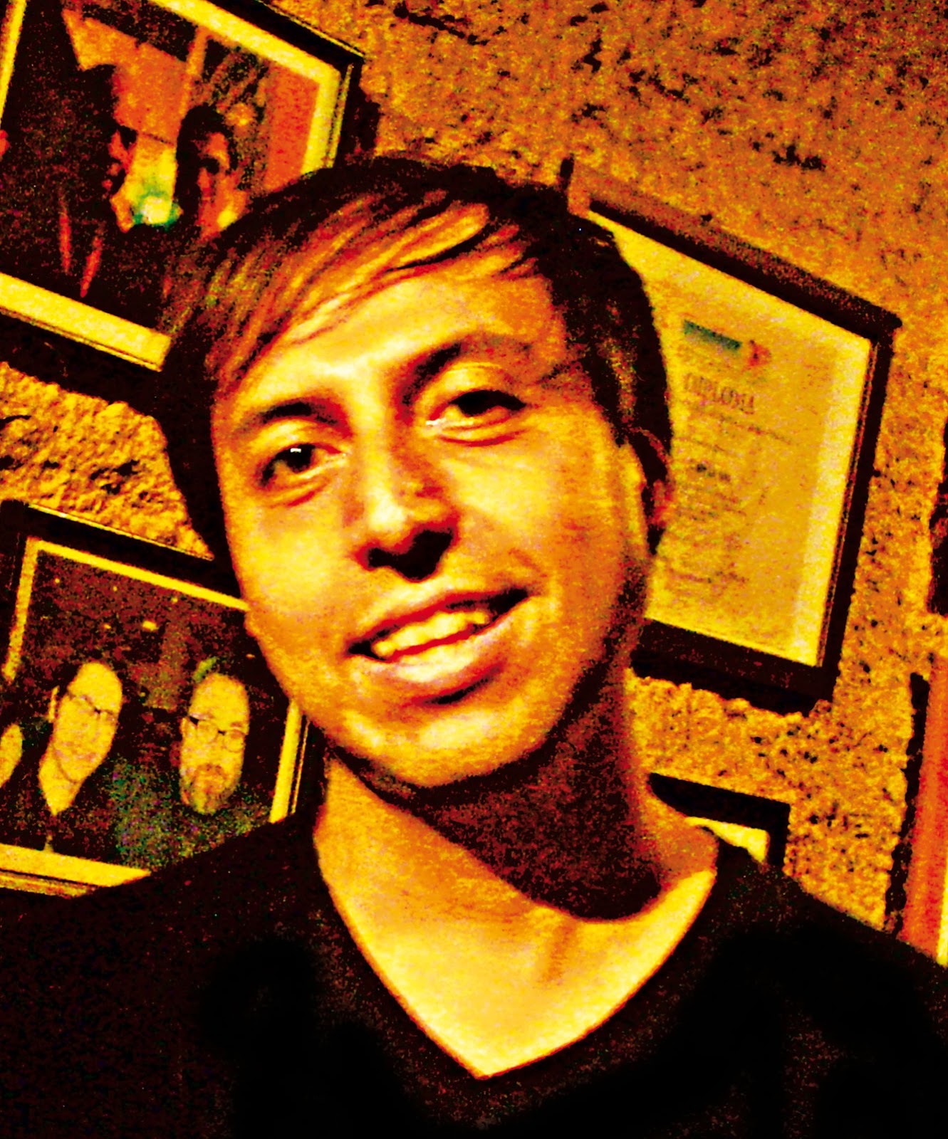 ENTREVISTA AL PERIODISTA DAVID PONCE