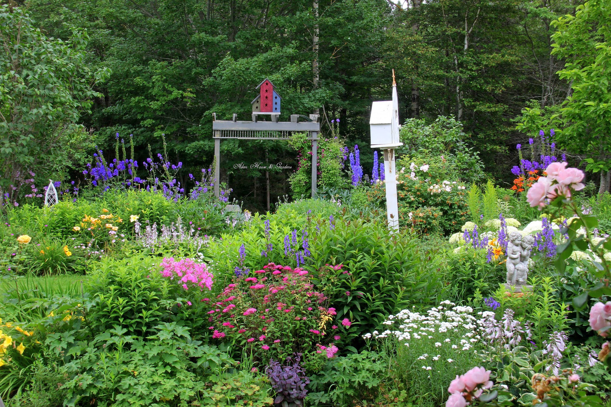 Aiken House & Gardens: Garden Tour Day on Sunday