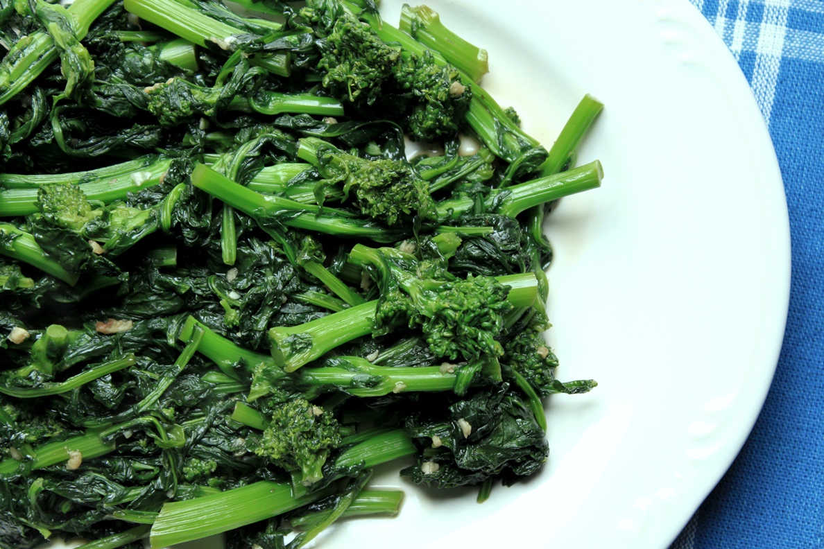 A Teaspoon and A Pinch: Thai Stir-Fried Greens