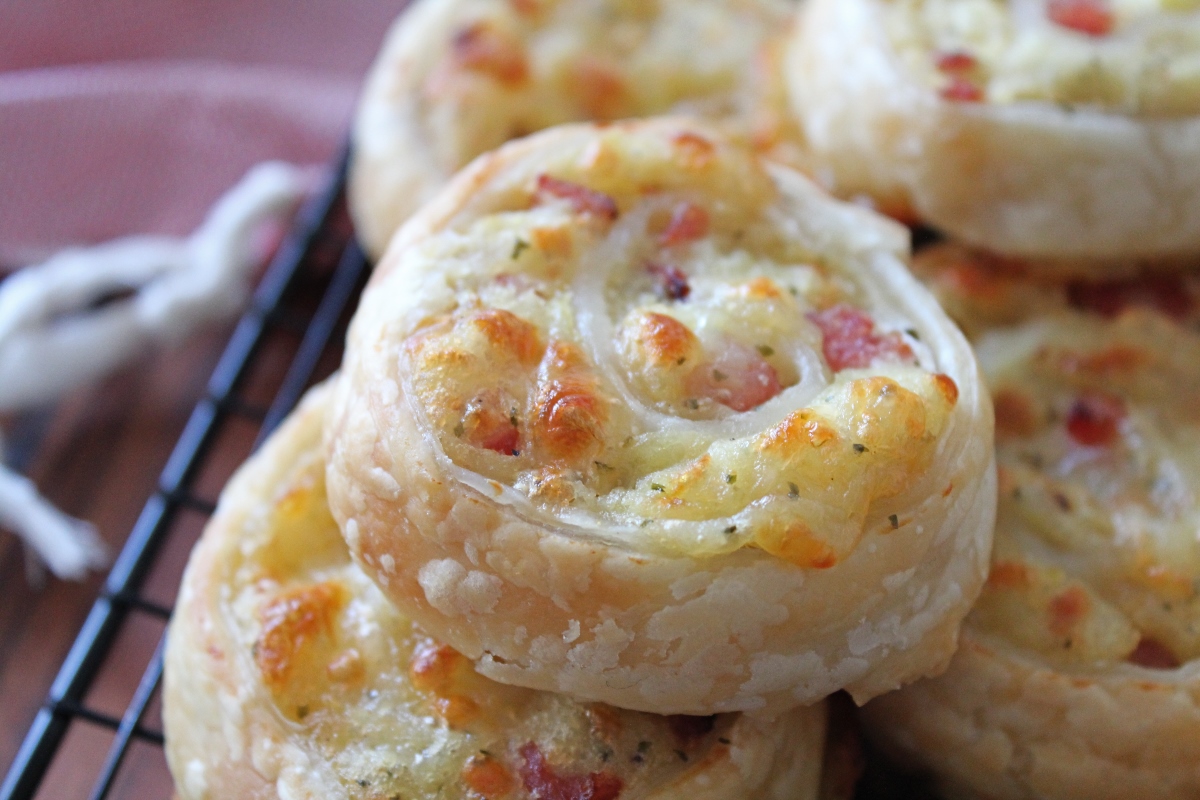 Cheesy Potato Pinwheels - Threadbare Creations