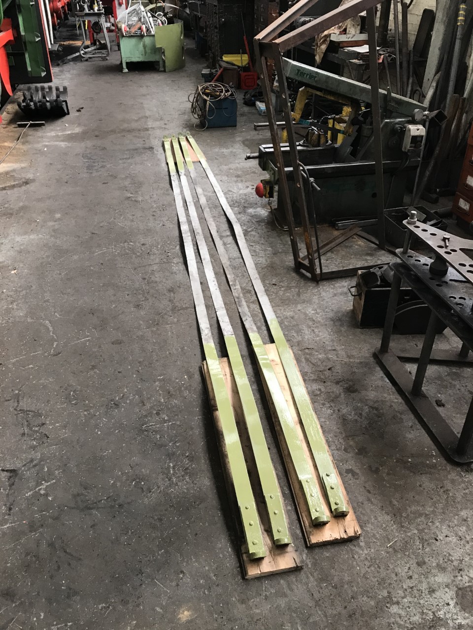 North Tyneside Steam Railway: Cladding painting