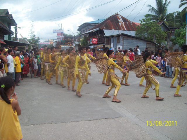 CALUBIAN SITE: LUBI-LUBI FESTIVAL
