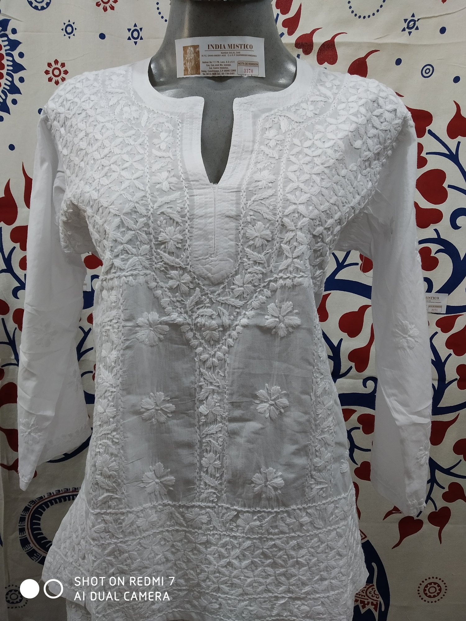 ROPA Y ARTESANIAS DE LA INDIA