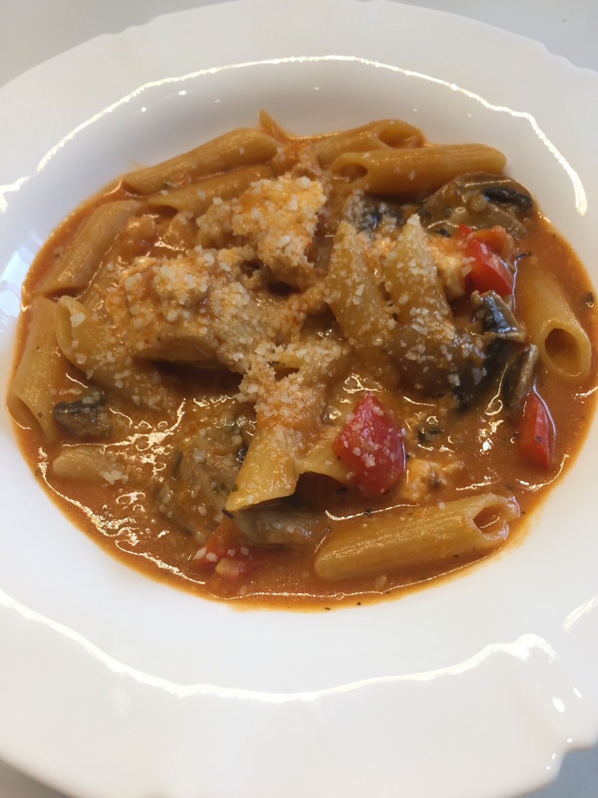 Mocca mit Chilli•.★*: One Pot Pasta mit Hähnchen in Tomaten-Sahnesauce