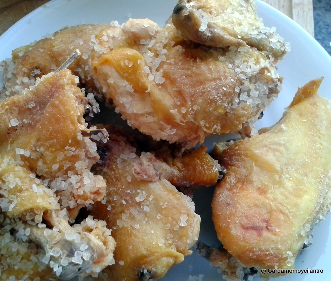Cardamomoycilantro: POLLO A LA SAL