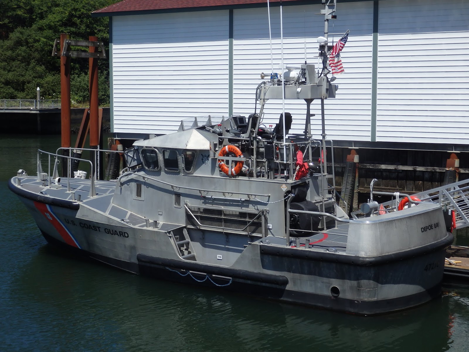 2 On the Road: World's Smallest Harbor