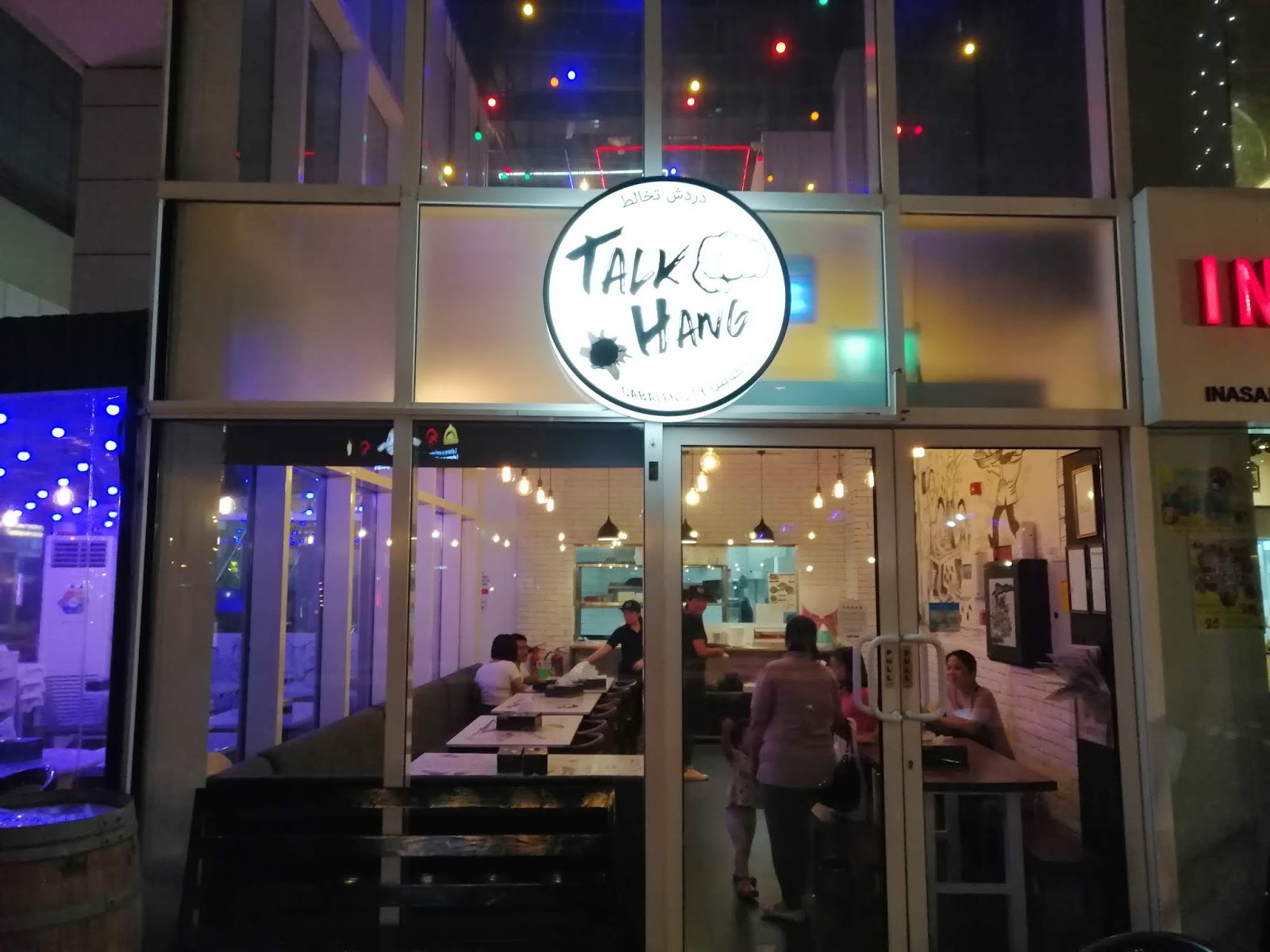 Hari Ng Larga: Talk Hang Restaurant - Deira, Dubai