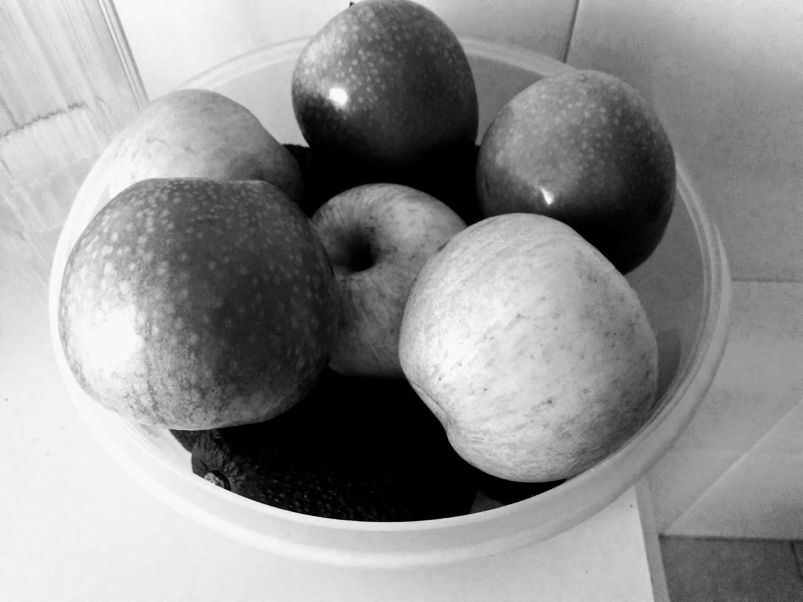 conazulcyan: Prácticas de claroscuro para trabajar desde casa.