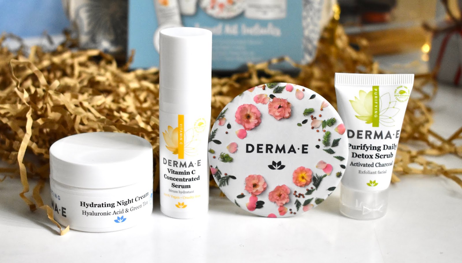 Holiday Gift Idea: DERMA E The Perfect Travel Kit | Aquaheart