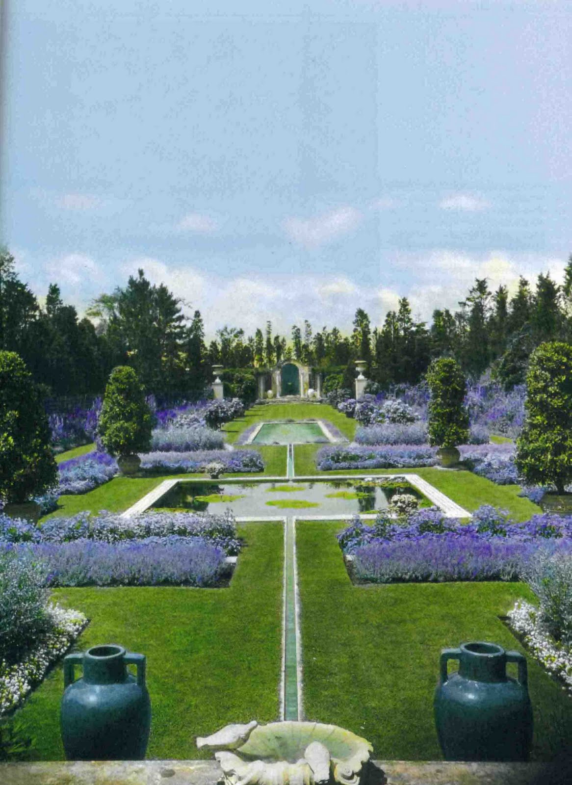 A Library of Design: Gatsby-Inspired Blue Gardens