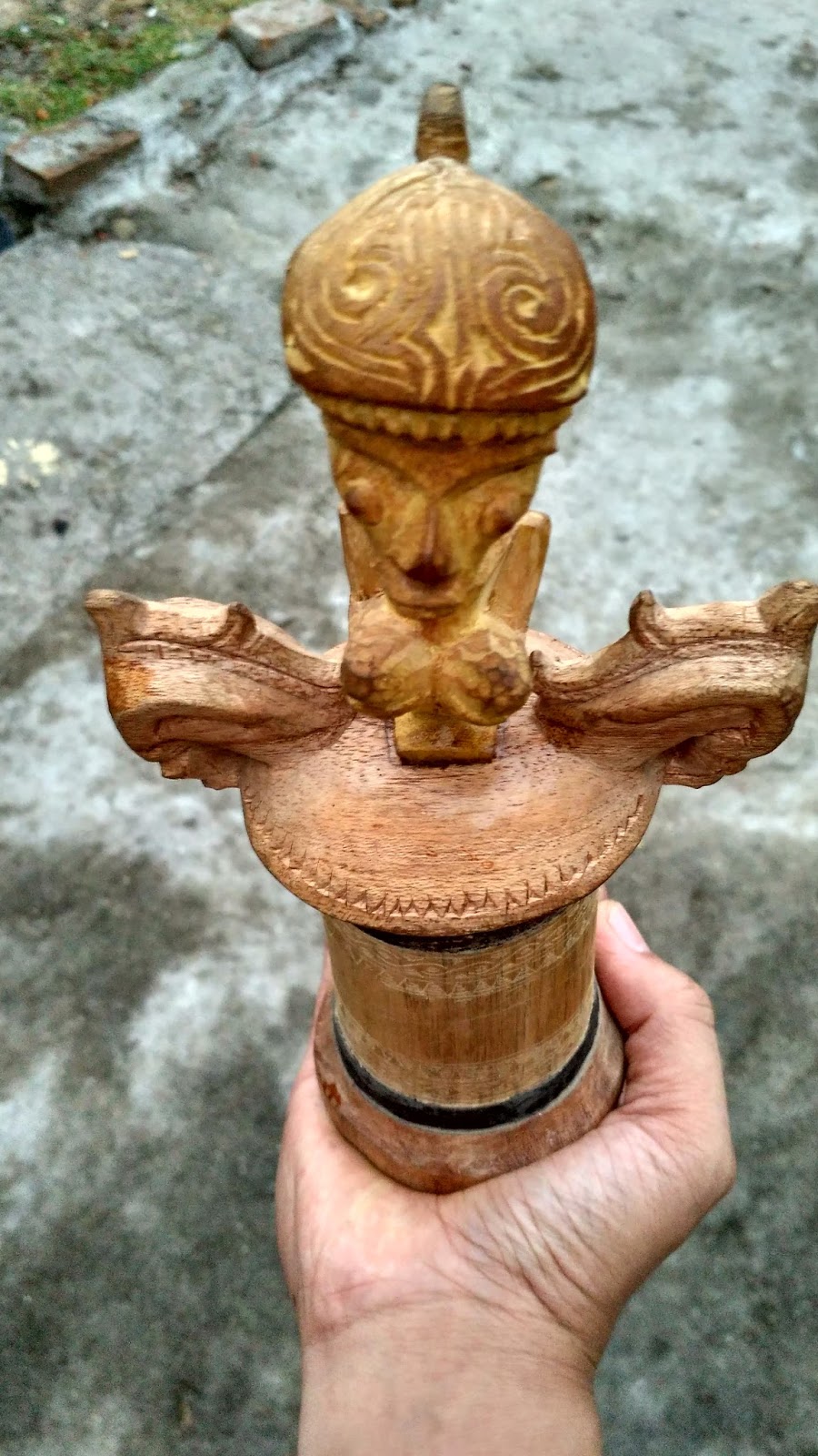 Informasi penting : Gambar Ukir-ukiran khas batak Toba samosir