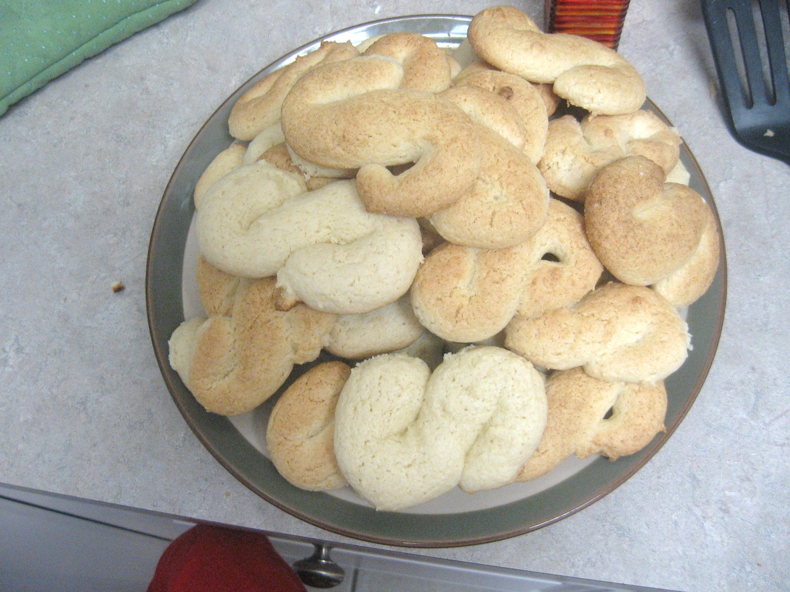 parentwin: Recipe Monday - Anisette Cookies