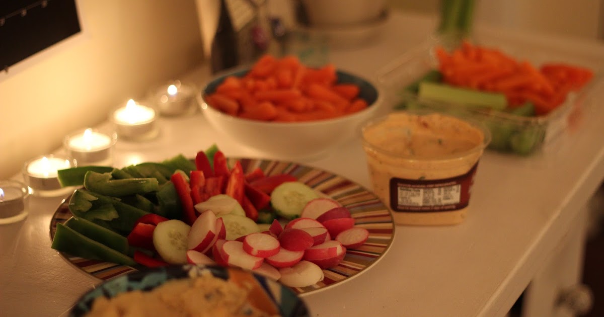 The Kitchen Holiday: Sunday Night Potluck